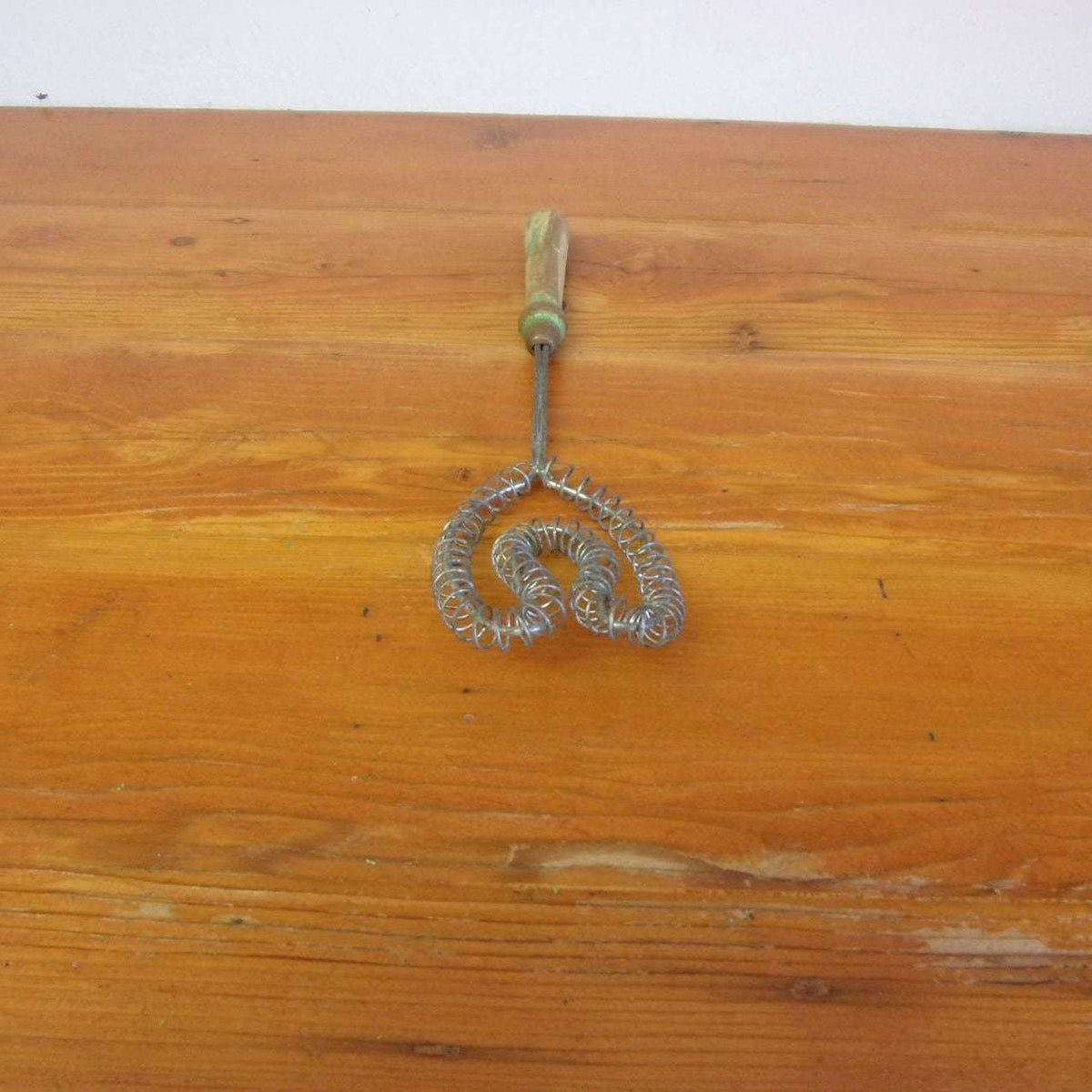 Antique Wire Whisk Egg Beater U Shape with Wood Handle – Ma and Pa's ...